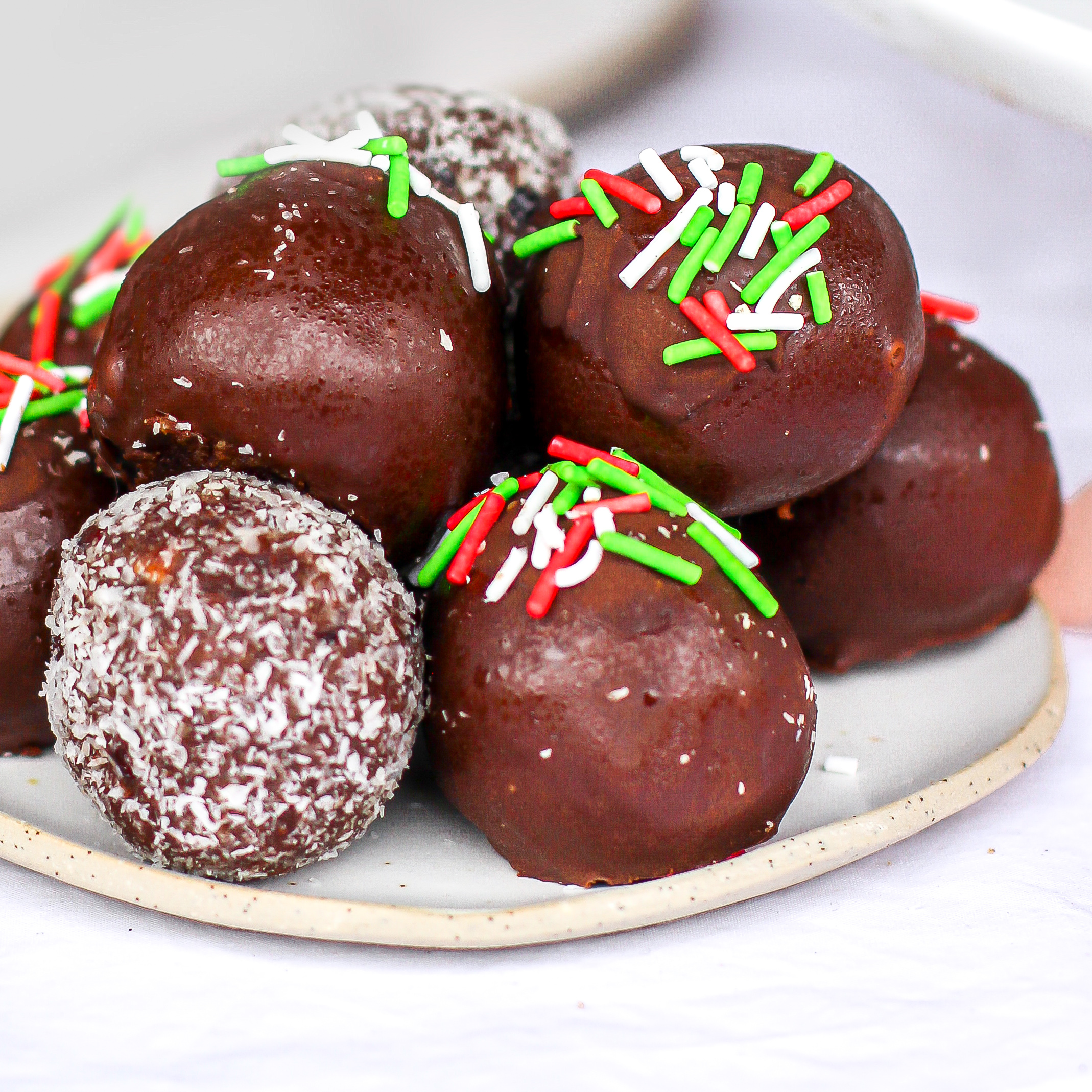 10x Rum Balls (vegan) | Nutie Donuts